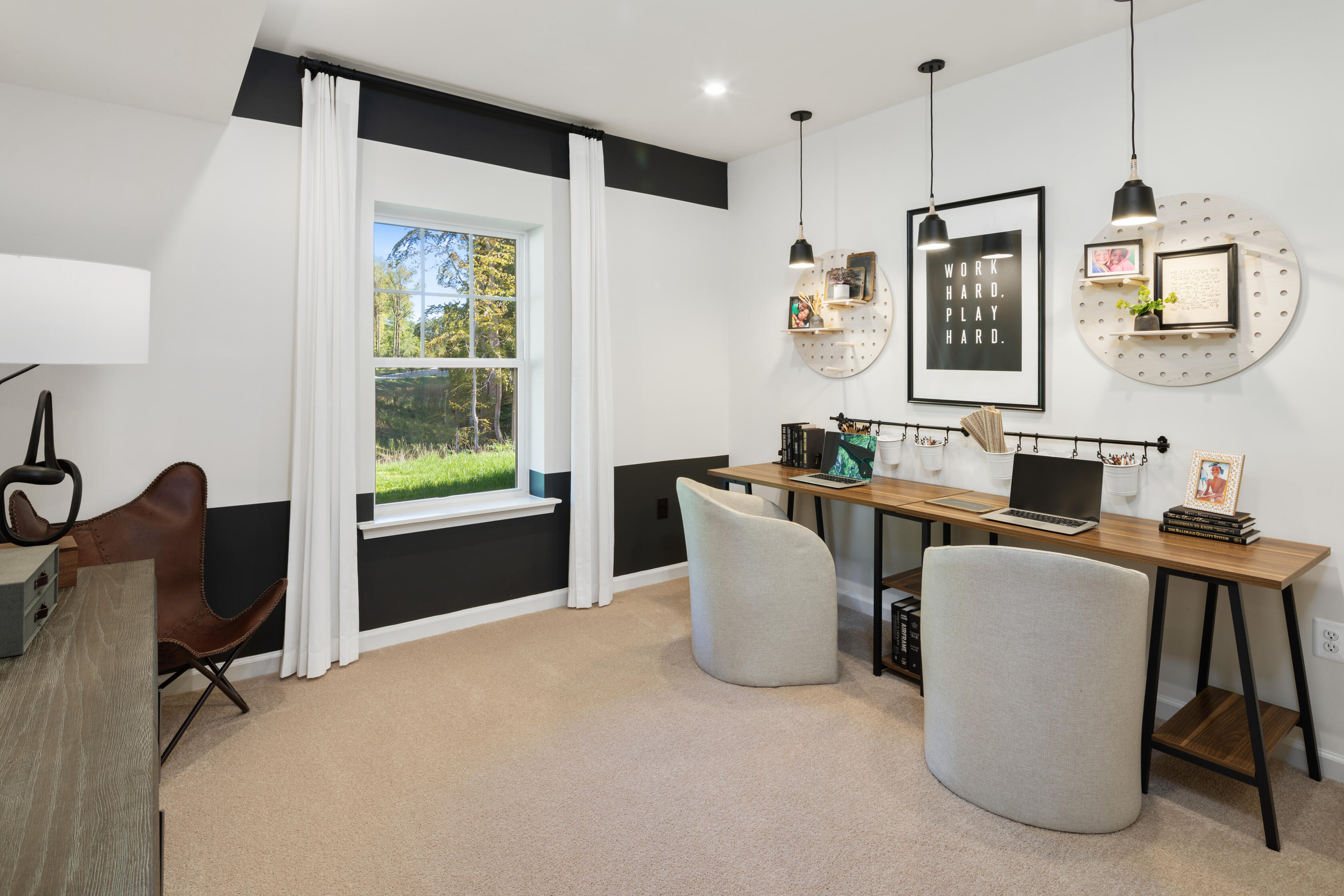 PTS-0121-00_Christopher C_Home Office_Drees